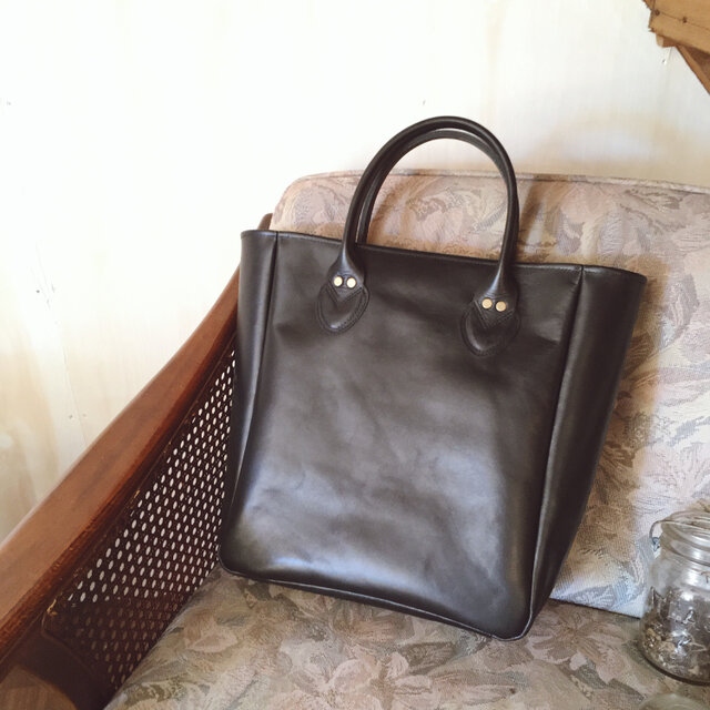 ビンテージ キャリーオールバッグ レザーバッグ トートバッグ 牛革 ブラック | iichi 日々の暮らしを心地よくするハンドメイドやアンティークのマーケットプレイス