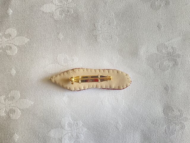 shoe shoe shoe刺繍ブローチNo.86 | iichi 日々の暮らしを心地よくするハンドメイドやアンティークのマーケットプレイス