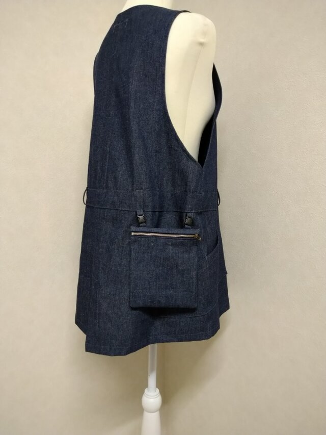 ワイルド感がカッコいい、ダンガリーのジャンスカエプロン。BLST-192 | iichi 日々の暮らしを心地よくするハンドメイドやアンティークのマーケットプレイス