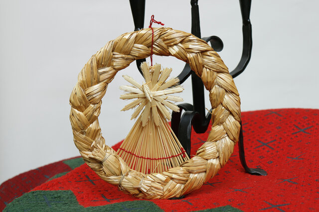 藁のオブジェ（天使） | iichi 日々の暮らしを心地よくするハンドメイドやアンティークのマーケットプレイス