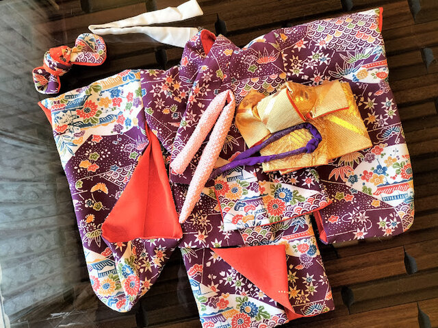 ドール背丈65～68cm用 リバーシブル仕立ての振袖セット（い） | iichi 日々の暮らしを心地よくするハンドメイドやアンティークのマーケットプレイス