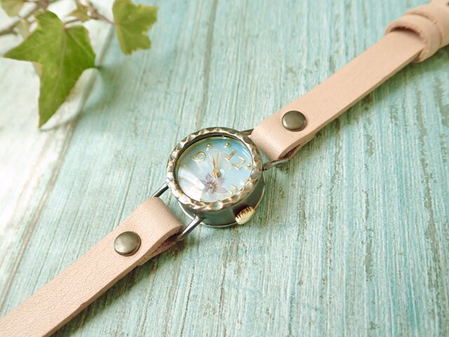 腕時計 No.29~「青空に向かって」 | iichi 日々の暮らしを心地よくするハンドメイドやアンティークのマーケットプレイス