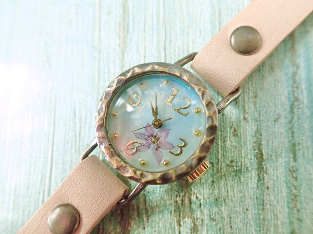 腕時計 No.29~「青空に向かって」 | iichi 日々の暮らしを心地よくするハンドメイドやアンティークのマーケットプレイス