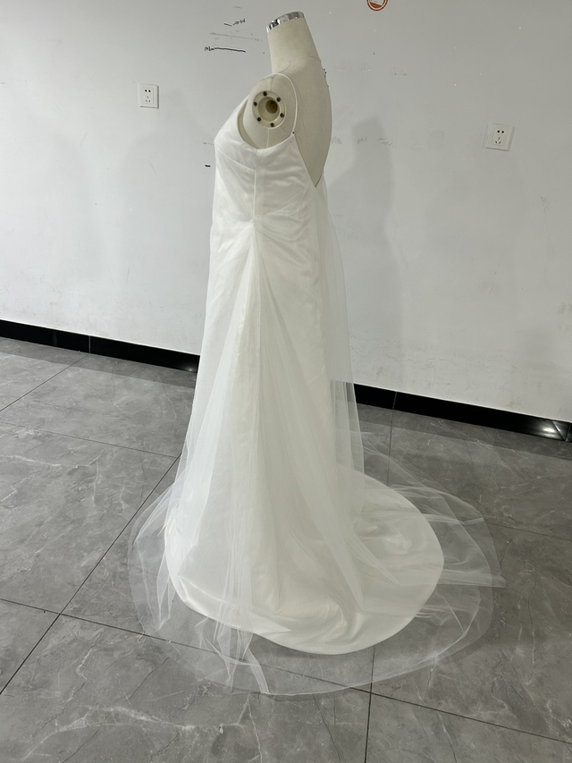 抜群のおしゃれ見え 2ways ウエディングドレス ホワイト ふんわりシフォン ワンピース 二次会 披露宴 | iichi 日々の暮らしを心地よくするハンドメイドやアンティークのマーケットプレイス