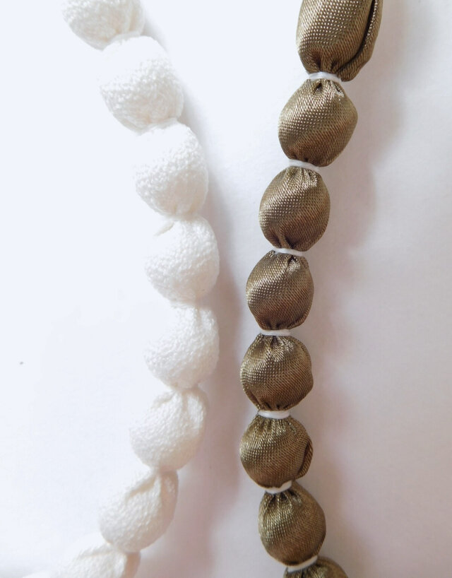 布玉（ラッピング)ネックレス トリスタンとイゾルデ ロープ100cm | iichi 日々の暮らしを心地よくするハンドメイドやアンティークのマーケットプレイス