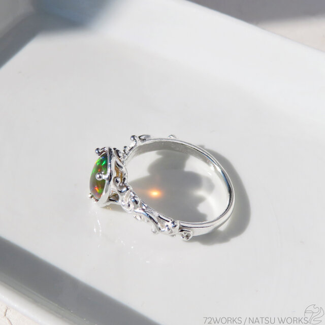 ブラックオパール リング / Ethiopian Black Opal Ring llll | iichi 日々の暮らしを心地よくするハンドメイドやアンティークのマーケットプレイス