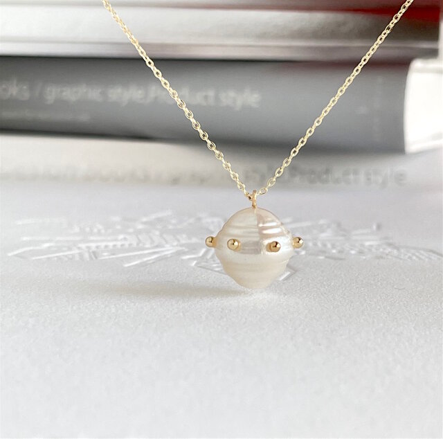 南洋真珠 グルグルサークルが可愛い！ ドットリング プラネットのペンダント 12.5mm（k14gf) 再販 | iichi 日々の暮らしを心地よくするハンドメイドやアンティークのマーケットプレイス