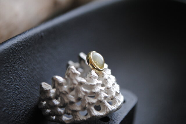 【i様オーダー品】森の上の満月《クリソベリル編》リング | iichi 日々の暮らしを心地よくするハンドメイドやアンティークのマーケットプレイス