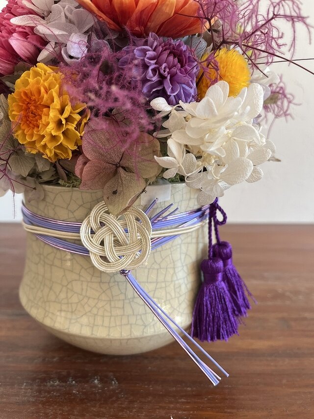 2024 お正月 「手毬 / てまり」 ポットアレンジ LL カラフルミックス | iichi 日々の暮らしを心地よくするハンドメイドやアンティークのマーケットプレイス