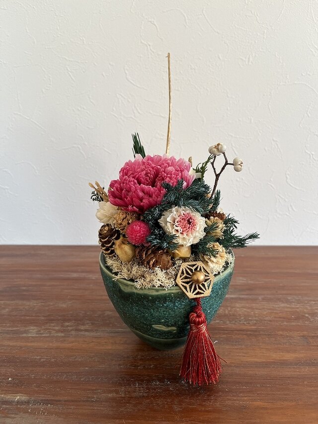 2024 お正月 「手毬 / てまり」 ポットアレンジ Мサイズ ピンク | iichi 日々の暮らしを心地よくするハンドメイドやアンティークのマーケットプレイス