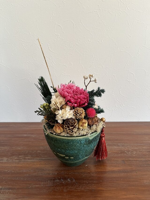 2024 お正月 「手毬 / てまり」 ポットアレンジ Мサイズ ピンク | iichi 日々の暮らしを心地よくするハンドメイドやアンティークのマーケットプレイス