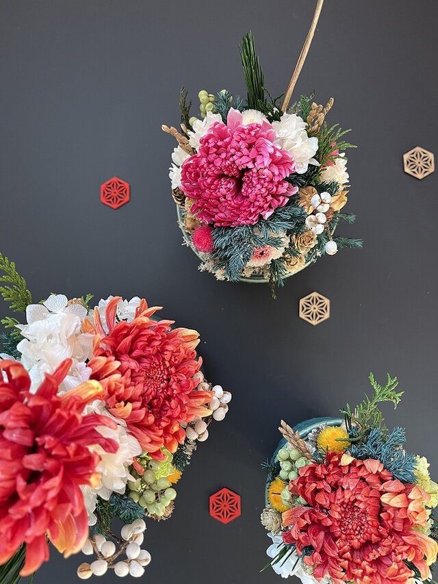 2024 お正月 「手毬 / てまり」 ポットアレンジ Мサイズ ピンク | iichi 日々の暮らしを心地よくするハンドメイドやアンティークのマーケットプレイス