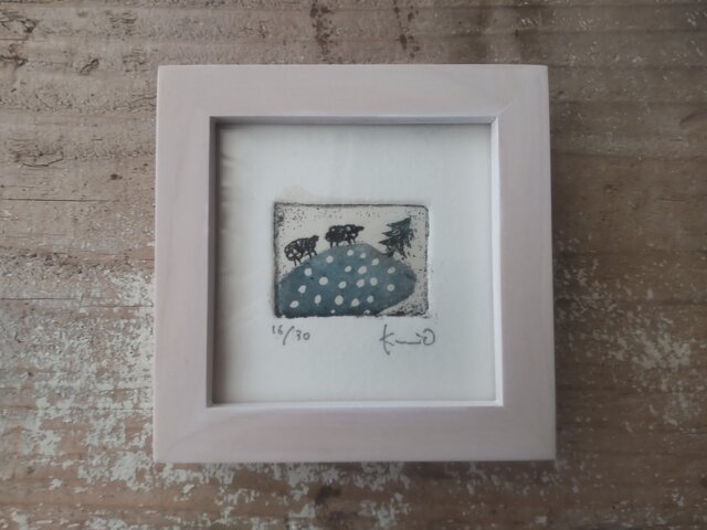 ミニ銅版画『ひつじツリー』 | iichi 日々の暮らしを心地よくするハンドメイドやアンティークのマーケットプレイス