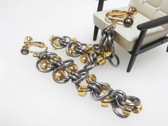 B9345 チェーンメイルイヤリング | iichi 日々の暮らしを心地よくするハンドメイドやアンティークのマーケットプレイス