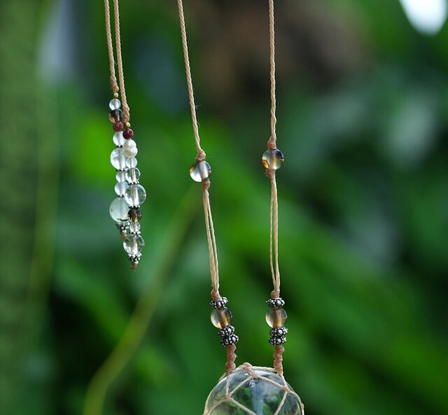 癒やしヒーリング★crystal ballマクラメネックレス1356 | iichi 日々の暮らしを心地よくするハンドメイドやアンティークのマーケットプレイス