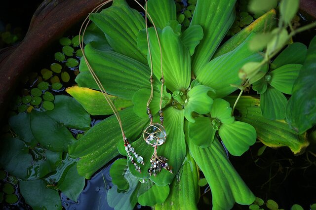 癒やしヒーリング★crystal ballマクラメネックレス1356 | iichi 日々の暮らしを心地よくするハンドメイドやアンティークのマーケットプレイス