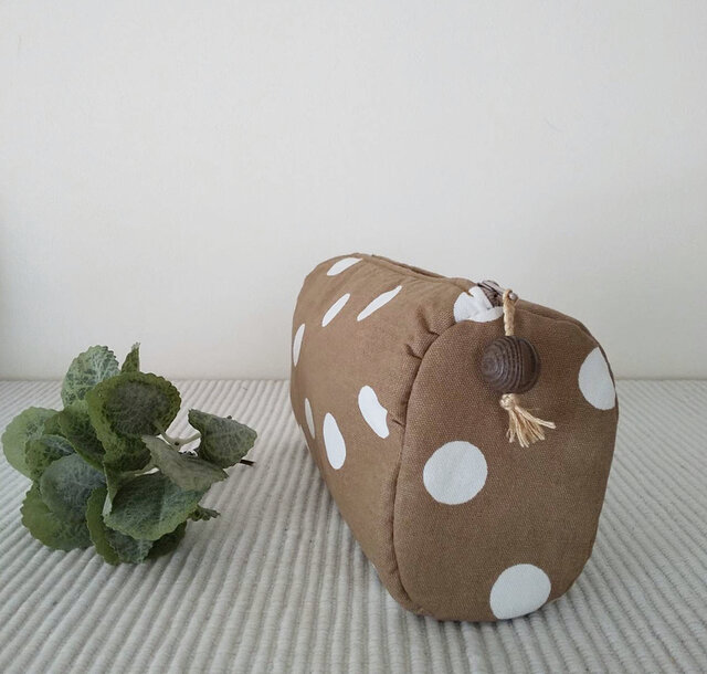 12/25まで Xmas♡SALE ️¥2100→¥1599コロンとしたみずたまポーチ | iichi 日々の暮らしを心地よくするハンドメイドやアンティークのマーケットプレイス