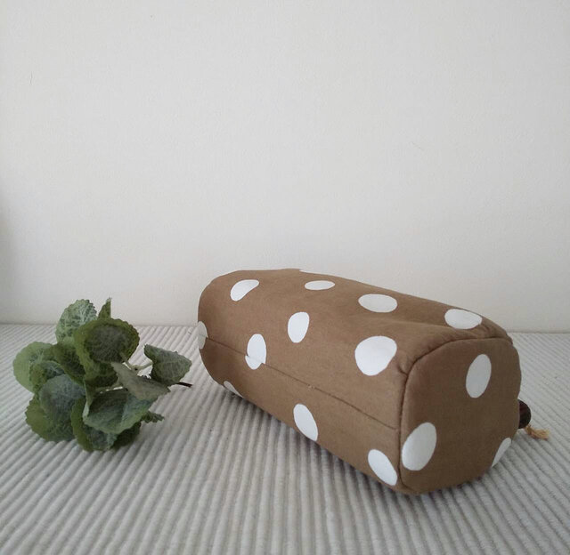 12/25まで Xmas♡SALE ️¥2100→¥1599コロンとしたみずたまポーチ | iichi 日々の暮らしを心地よくするハンドメイドやアンティークのマーケットプレイス