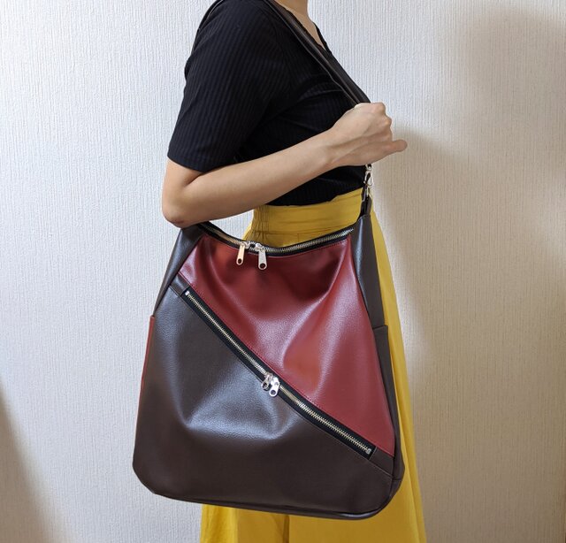 ブラック×ブラウンレザー（pvc）斜めファスナーショルダーA4対応 | iichi 日々の暮らしを心地よくするハンドメイドやアンティークのマーケットプレイス