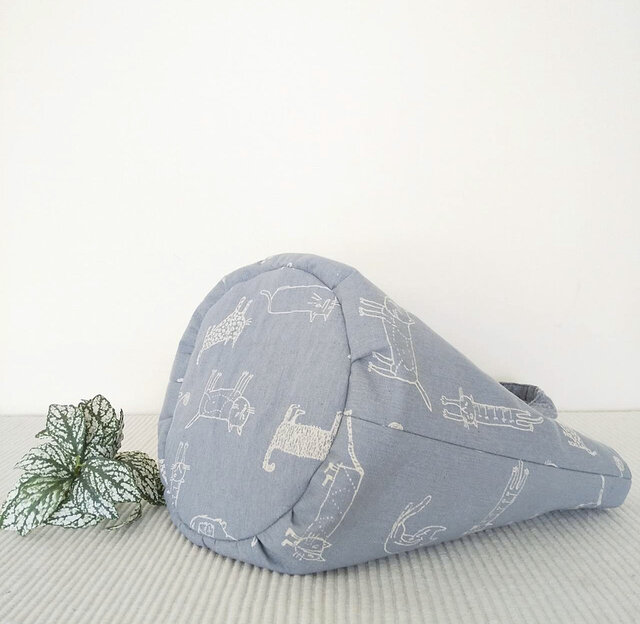 12/25まで Xmas♡SALE ️¥3500→¥2699たっぷり入る ︎ねこさん♡まる底トートbag | iichi 日々の暮らしを心地よくするハンドメイドやアンティークのマーケットプレイス