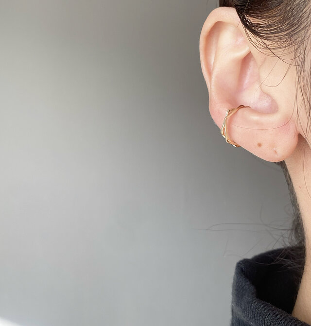 【新春限定】【ハッピーバッグ2024】14kgf Twinkle ピアス・イヤーカフ | iichi 日々の暮らしを心地よくするハンドメイドやアンティークのマーケットプレイス