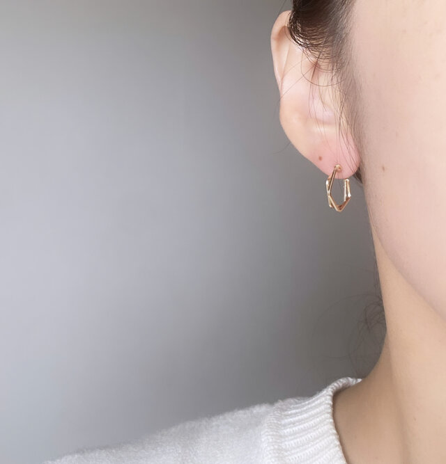 【新春限定】【ハッピーバッグ2024】14kgf Twinkle ピアス・イヤーカフ | iichi 日々の暮らしを心地よくするハンドメイドやアンティークのマーケットプレイス