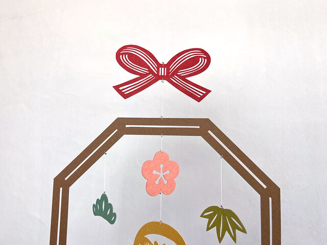 モビール「縁起物・だるま」 | iichi 日々の暮らしを心地よくするハンドメイドやアンティークのマーケットプレイス