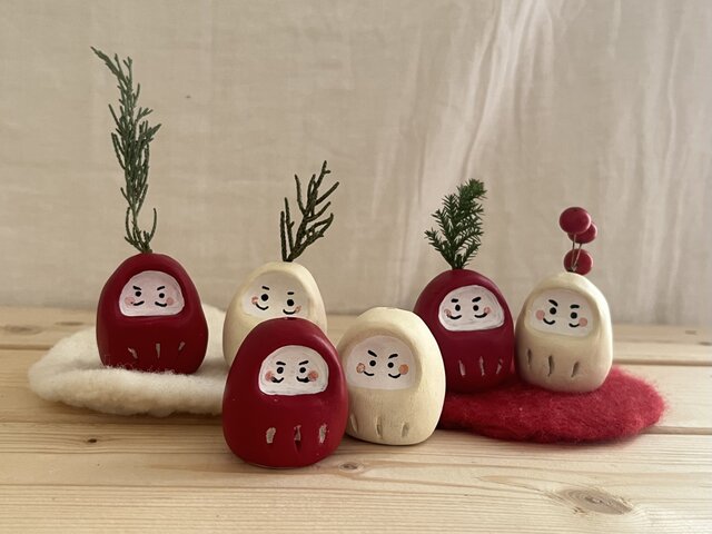 だるまさんの一輪挿し | iichi 日々の暮らしを心地よくするハンドメイドやアンティークのマーケットプレイス