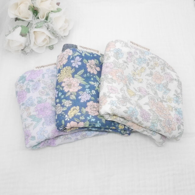 8重ガーゼハンカチ『レトロフラワー』3枚セット/20×20cm | iichi 日々の暮らしを心地よくするハンドメイドやアンティークのマーケットプレイス