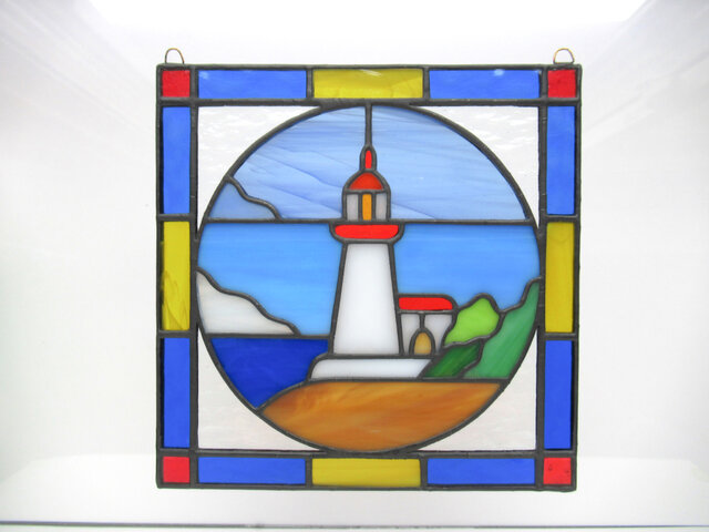 ステンドグラス ミニパネル 灯台 15cm | iichi 日々の暮らしを心地よくするハンドメイドやアンティークのマーケットプレイス