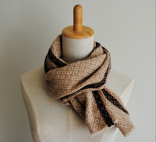 cashmere muffler brawn × beige | iichi 日々の暮らしを心地よくするハンドメイドやアンティークのマーケットプレイス