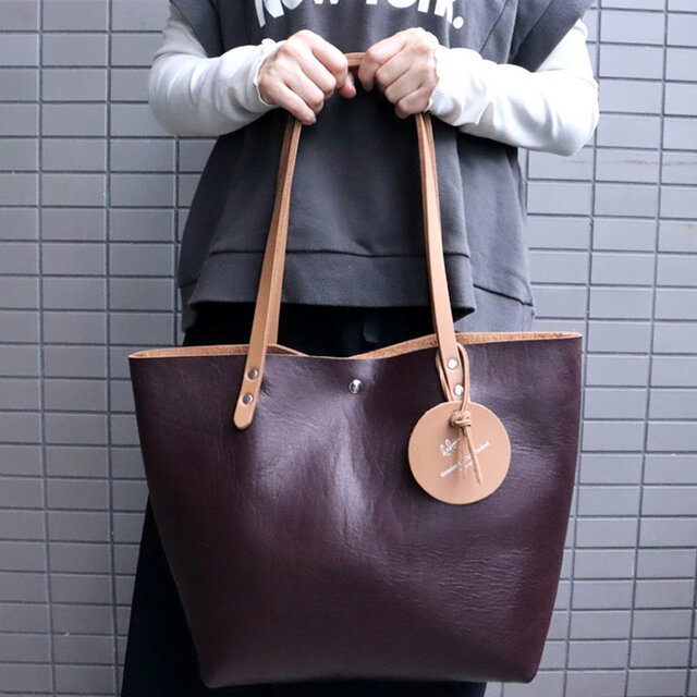 【期間限定】値下げ シンプル 肉厚 ソフト系 長め厚ハンドル革ハンドメイド1164 | iichi 日々の暮らしを心地よくするハンドメイドやアンティークのマーケットプレイス
