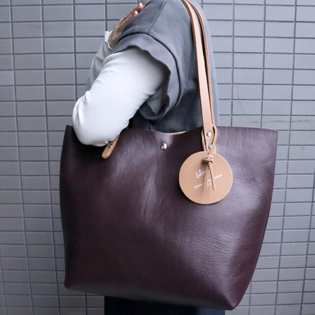【期間限定】値下げ シンプル 肉厚 ソフト系 長め厚ハンドル革ハンドメイド1164 | iichi 日々の暮らしを心地よくするハンドメイドやアンティークのマーケットプレイス