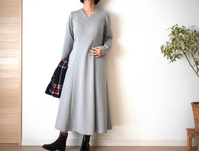 プリンセスラインのカットソーワンピース No.288 | iichi 日々の暮らしを心地よくするハンドメイドやアンティークのマーケットプレイス