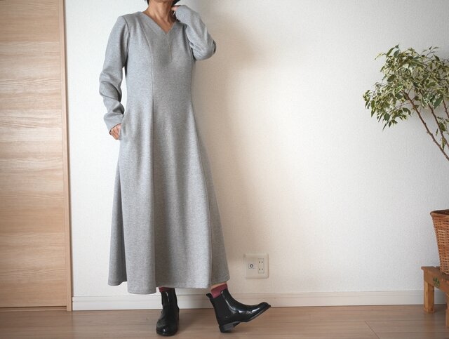 プリンセスラインのカットソーワンピース No.288 | iichi 日々の暮らしを心地よくするハンドメイドやアンティークのマーケットプレイス