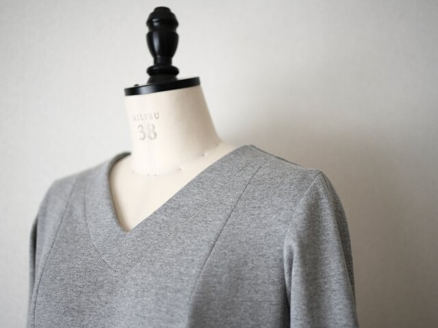 プリンセスラインのカットソーワンピース No.288 | iichi 日々の暮らしを心地よくするハンドメイドやアンティークのマーケットプレイス