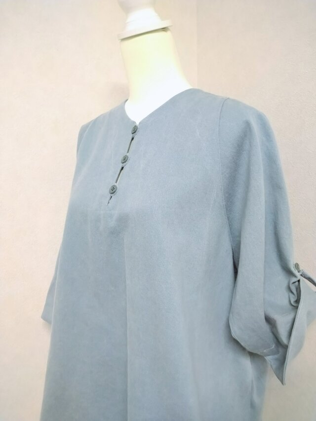 ソフトブルー、ソフトデニムのすっぽりチュニック。BLPO-195 | iichi 日々の暮らしを心地よくするハンドメイドやアンティークのマーケットプレイス