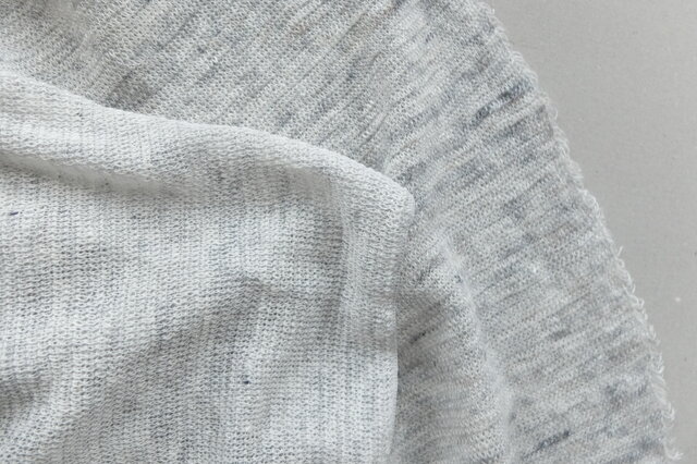 リネンニット リバーシブルストール Lグレー×ホワイト | iichi 日々の暮らしを心地よくするハンドメイドやアンティークのマーケットプレイス