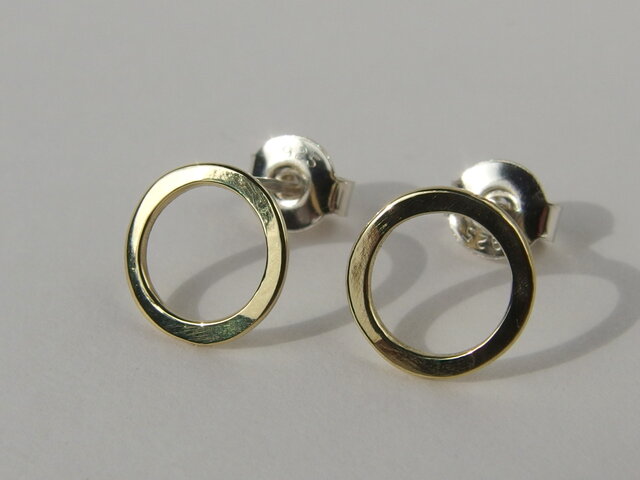 丸のピアス 真鍮 【brass】 両耳用2つセット | iichi 日々の暮らしを心地よくするハンドメイドやアンティークのマーケットプレイス