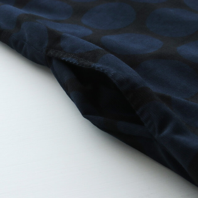 New! コーデュロイ ヘンリーネックワンピース （ドットネイビー/ブラック）OP43 | iichi 日々の暮らしを心地よくするハンドメイドやアンティークのマーケットプレイス