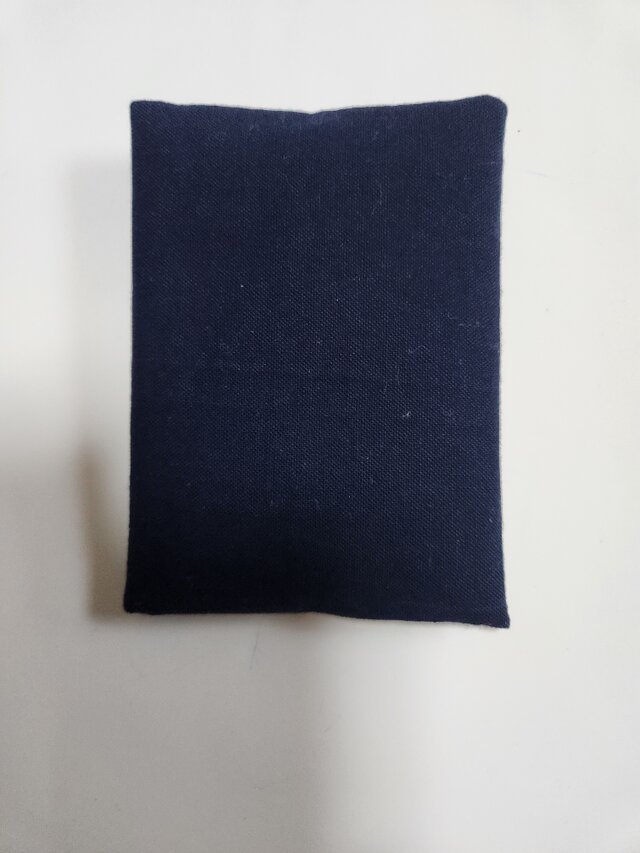 ポケットティッシュ入れ | iichi 日々の暮らしを心地よくするハンドメイドやアンティークのマーケットプレイス