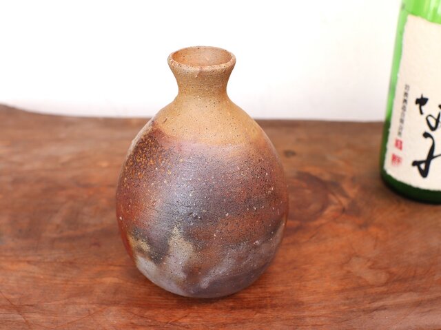 備前焼 徳利 t-141 | iichi 日々の暮らしを心地よくするハンドメイドやアンティークのマーケットプレイス