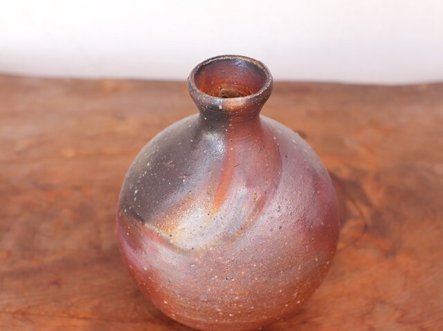 備前焼 徳利 t-143 | iichi 日々の暮らしを心地よくするハンドメイドやアンティークのマーケットプレイス