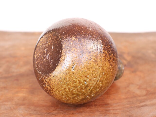 備前焼 徳利 t-143 | iichi 日々の暮らしを心地よくするハンドメイドやアンティークのマーケットプレイス