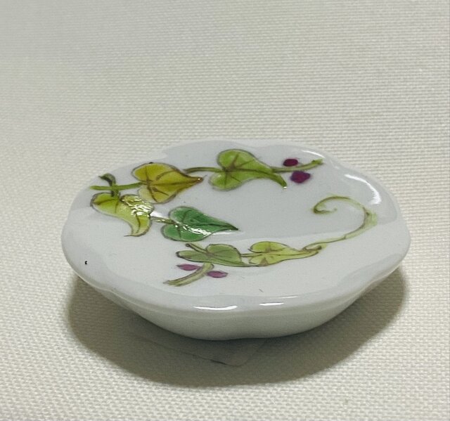 箸置き hanacoromo オリジナル型 むかご | iichi 日々の暮らしを心地よくするハンドメイドやアンティークのマーケットプレイス