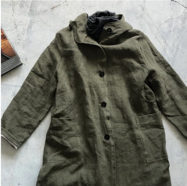 【冬SALE】ベルギーリネンフーテッドコート olive | iichi 日々の暮らしを心地よくするハンドメイドやアンティークのマーケットプレイス