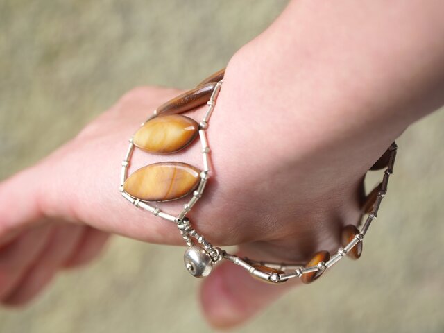Ladder bracelet 'marquise shell' | iichi 日々の暮らしを心地よくするハンドメイドやアンティークのマーケットプレイス