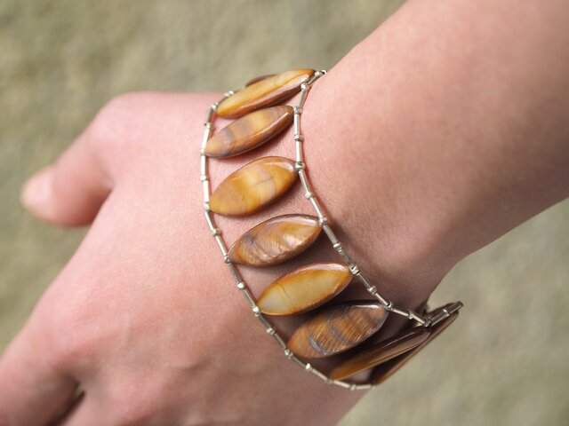 Ladder bracelet 'marquise shell' | iichi 日々の暮らしを心地よくするハンドメイドやアンティークのマーケットプレイス