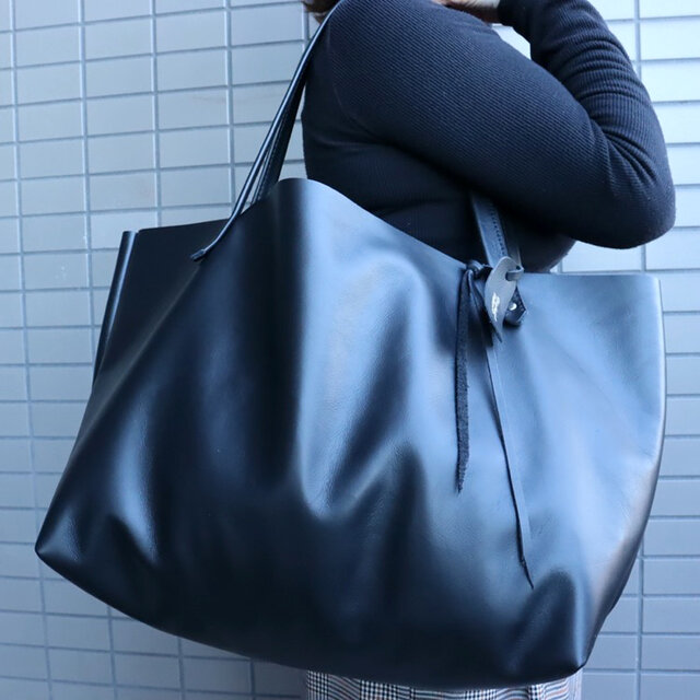 【4日終了】軽量 柔らかい 大口 内ポケット 天然革 兼用 ハンドメイド12137 | iichi 日々の暮らしを心地よくするハンドメイドやアンティークのマーケットプレイス