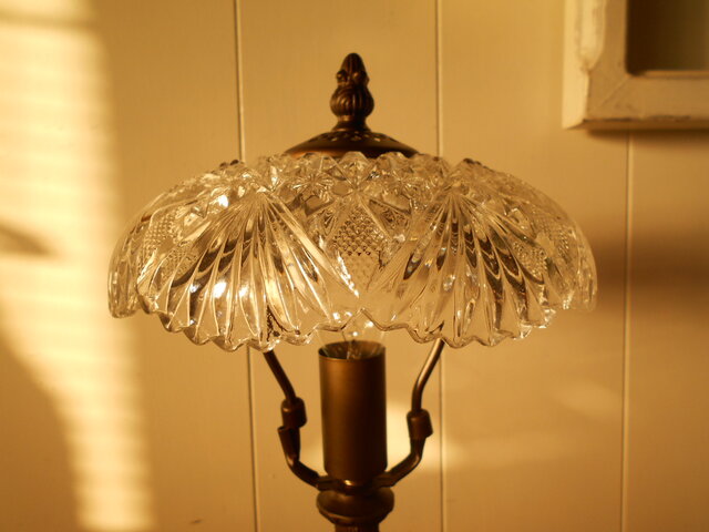 レトロランプ 12-26 | iichi 日々の暮らしを心地よくするハンドメイドやアンティークのマーケットプレイス